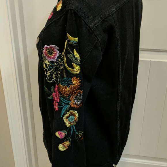 Gianni Bini | Jackets & Coats | Nwt Gianni Bini Embroidered Black Denim ...